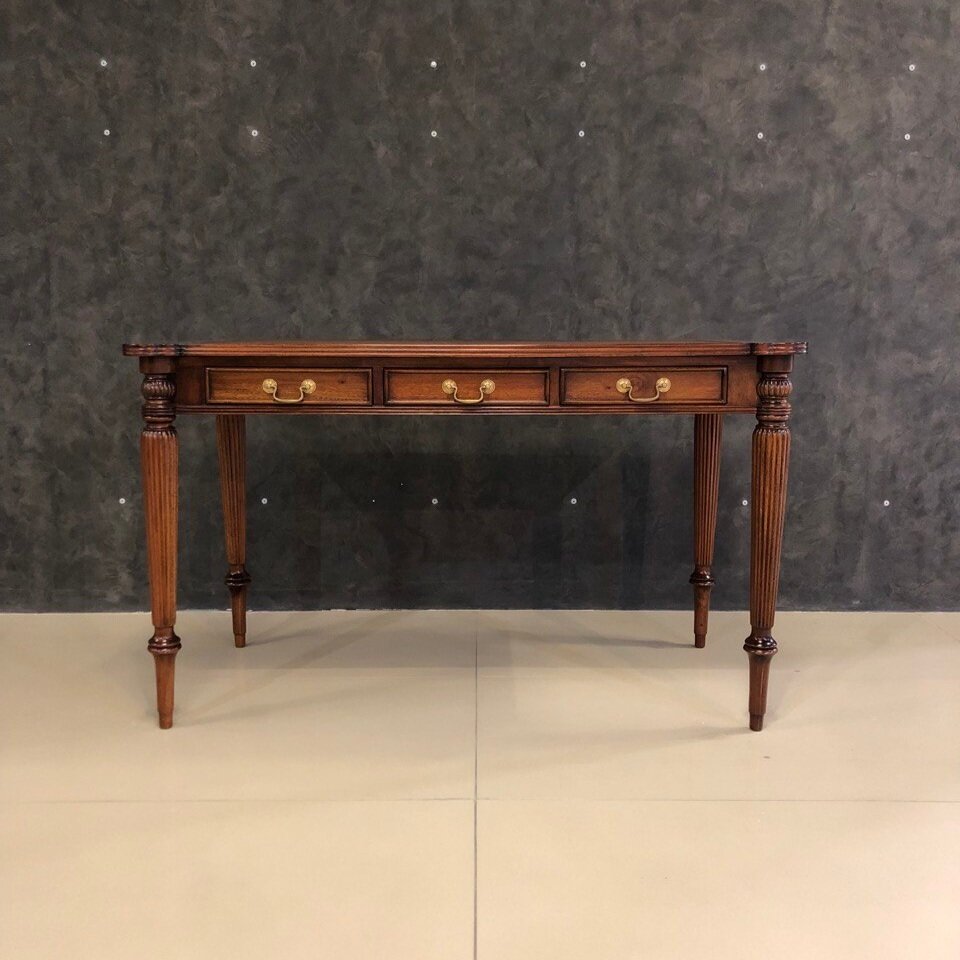 Стол письменный DOMKORLEONE с ящиками, WTB-M, красное дерево (mahogany wood), цвет орех NAA (светло-коричневый)