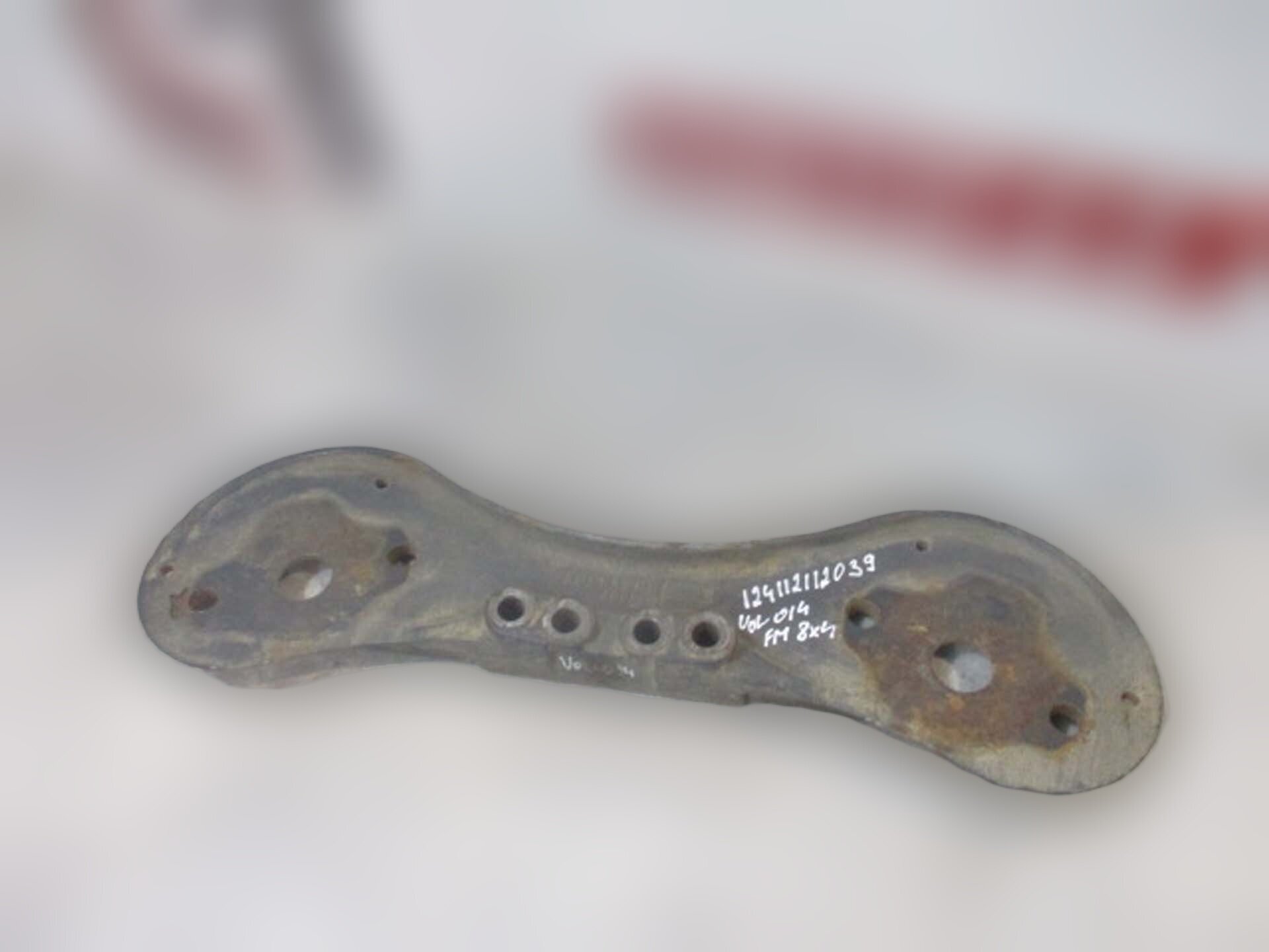 Кронштейн энергоаккумуляторов Volvo FM, FH