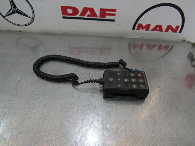 Пульт управления пневмоподвеской Mercedes Atego