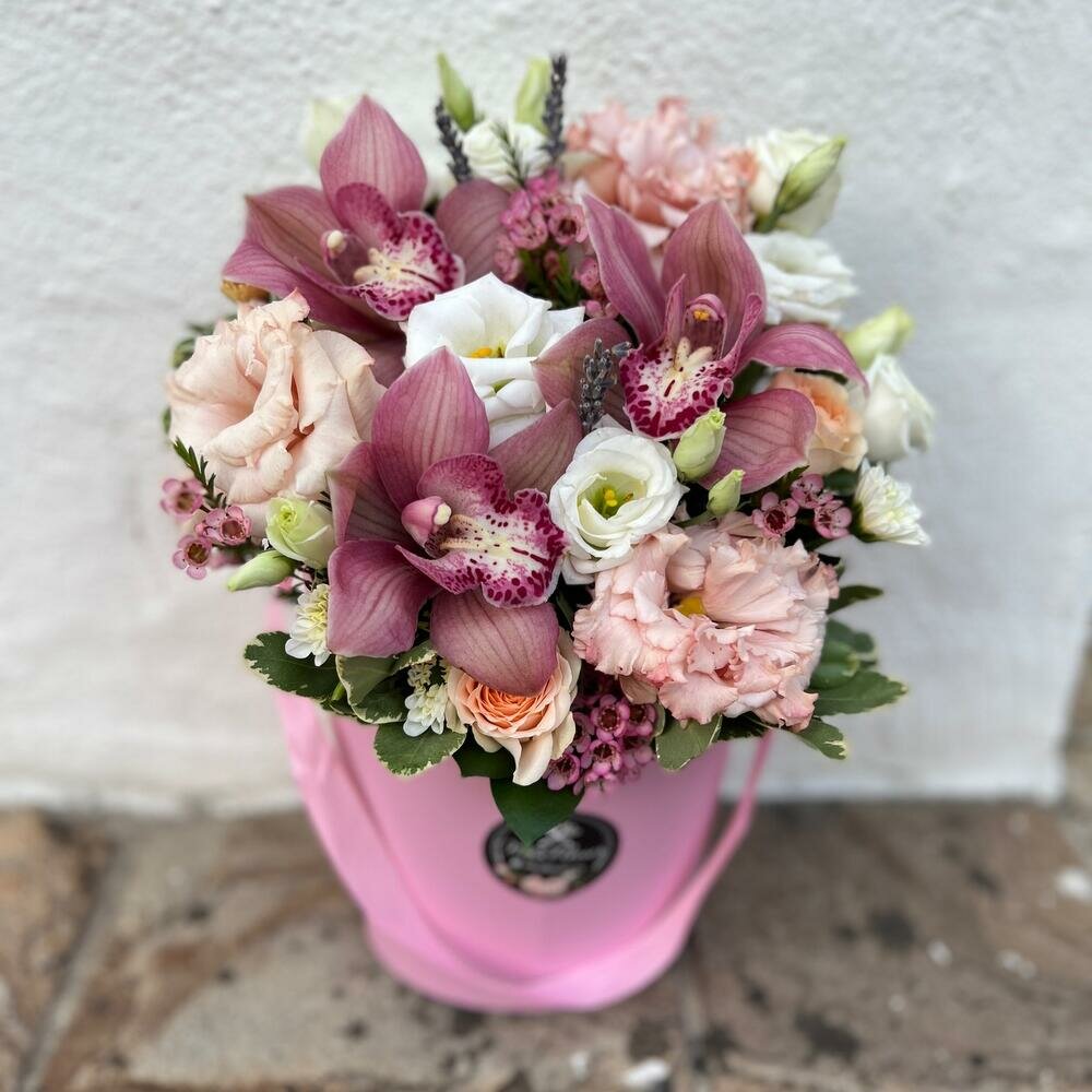 Композиция с цветами Симфония любви