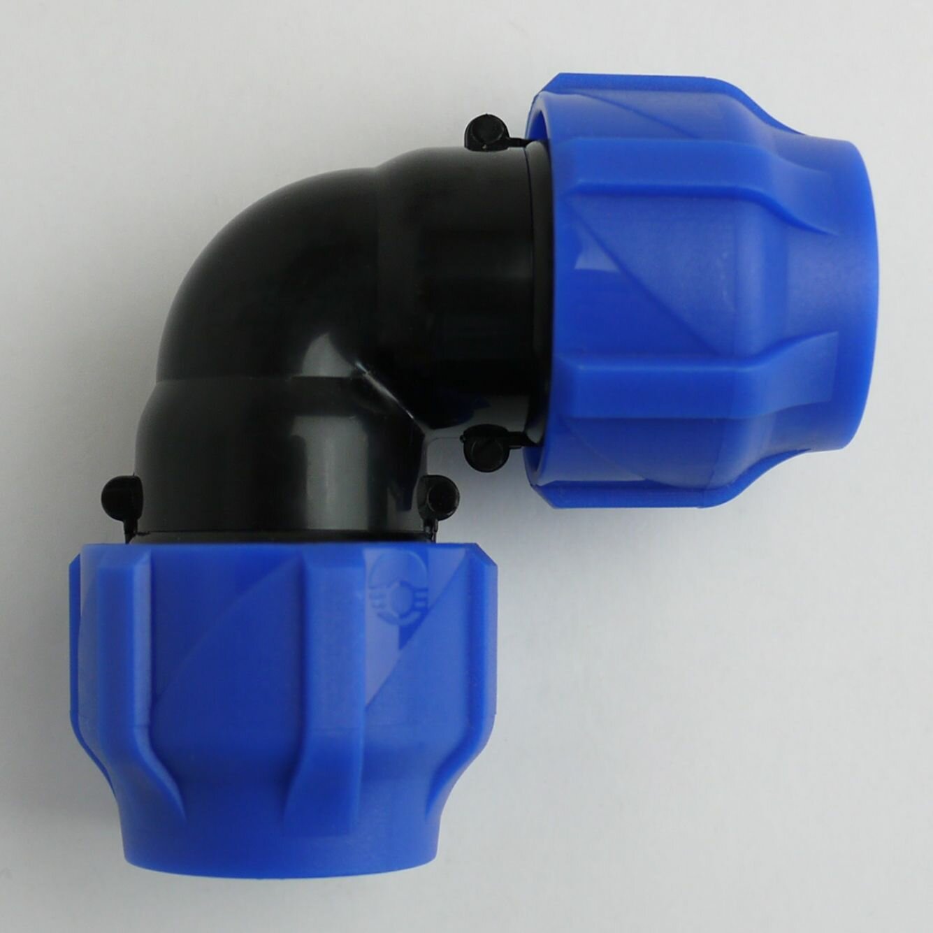 Отвод ПНД разборный D 20 PN16