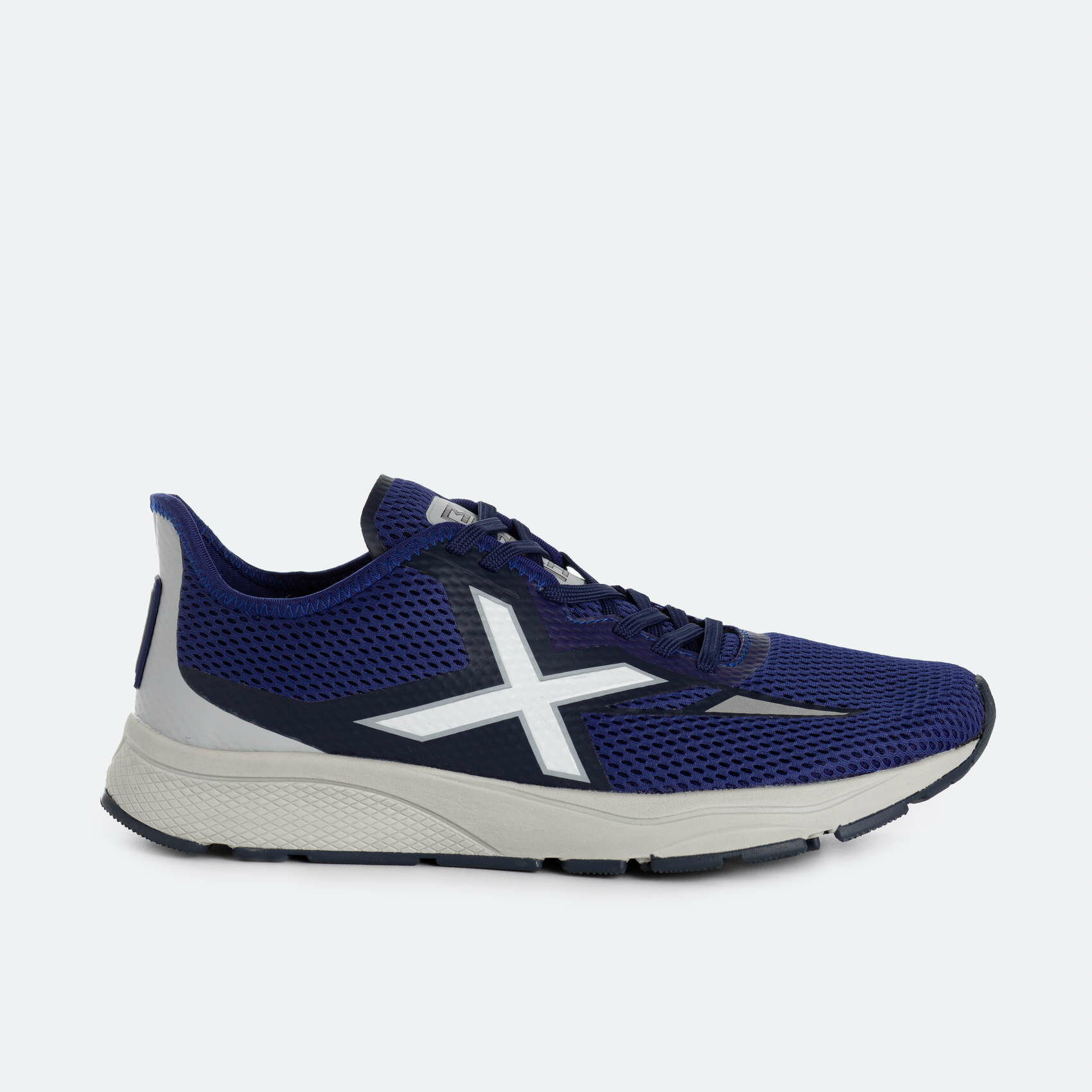 Кроссовки MOOF