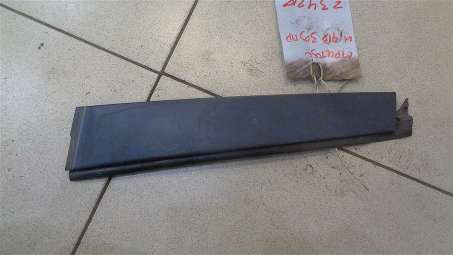 Накладка двери задней правой (наружная) от Dodge Stratus 2000-2006