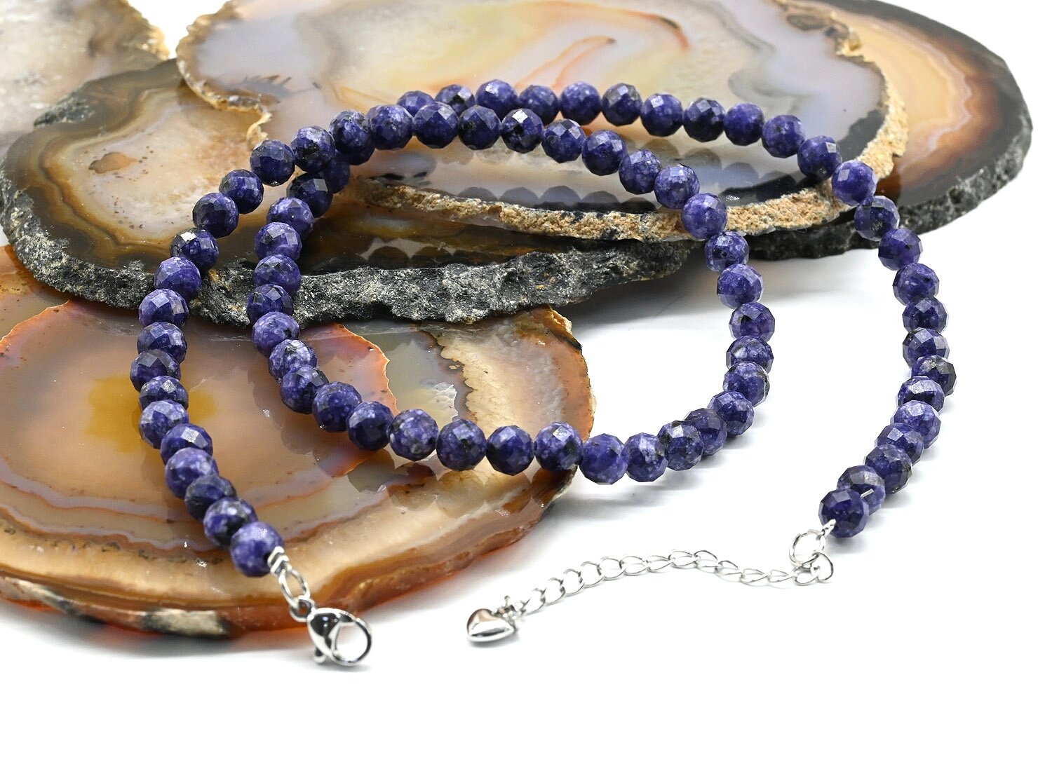 Бусы, кальцит