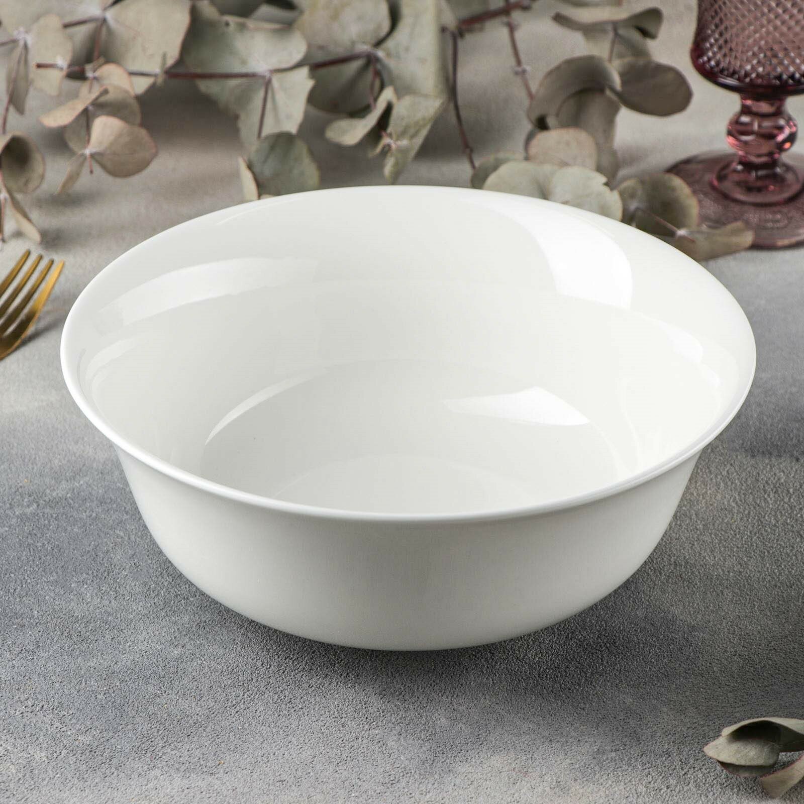 Салатник фарфоровый Wilmax 20 см, 1,6 л, цвет белый