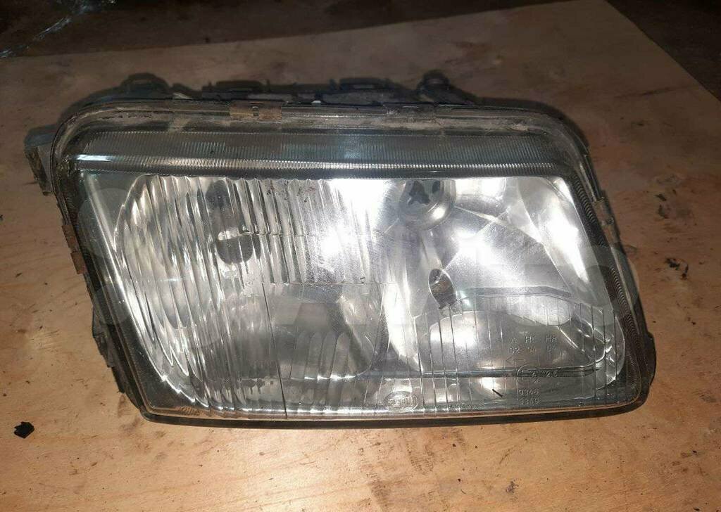 Фара правая Audi A3 8L рест. (2000 - 2003) 8L0941030
