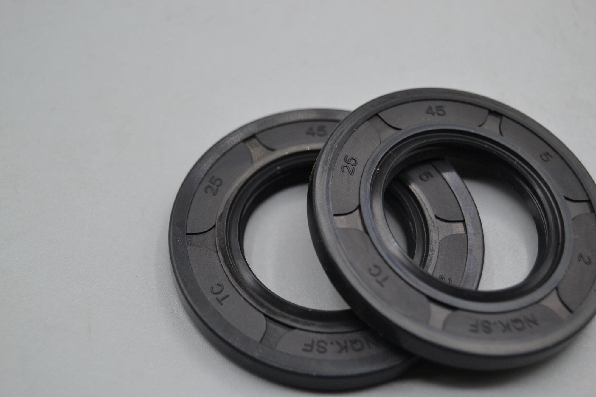 Манжеты сальники 25x45x5, (2шт)