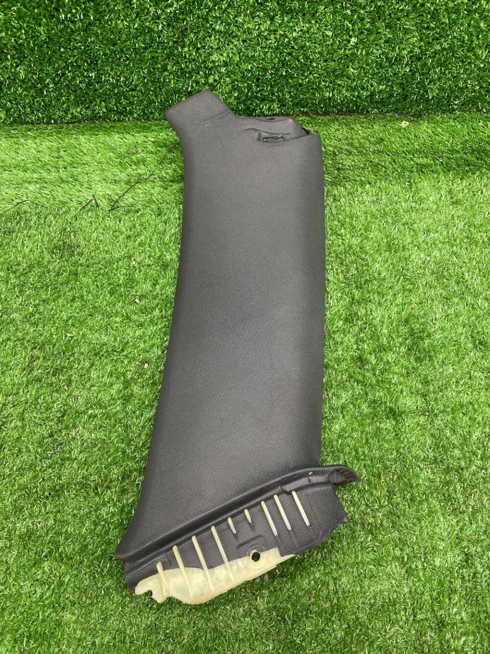 Облицовка стойки Audi A4 B6 B7 5282 8E9867287B1BG