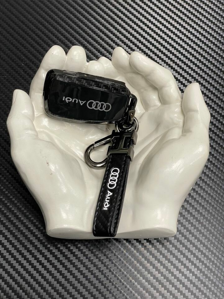 Металлический чехол для ключа Audi C карбоновый