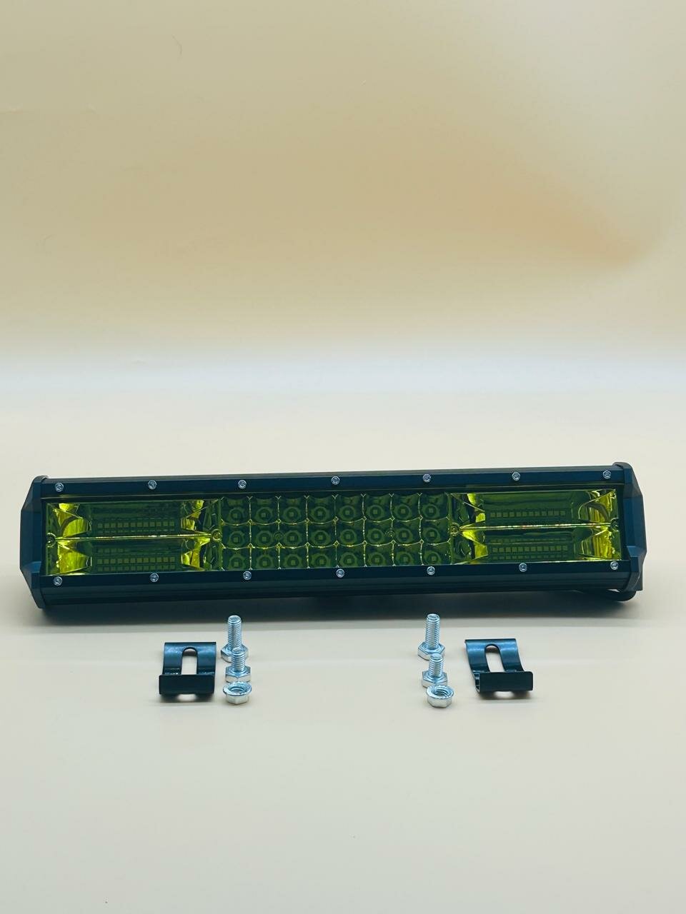 Светодиодная фара 240W свет желтый 390*80*65 мм