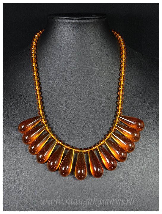 Колье, янтарь
