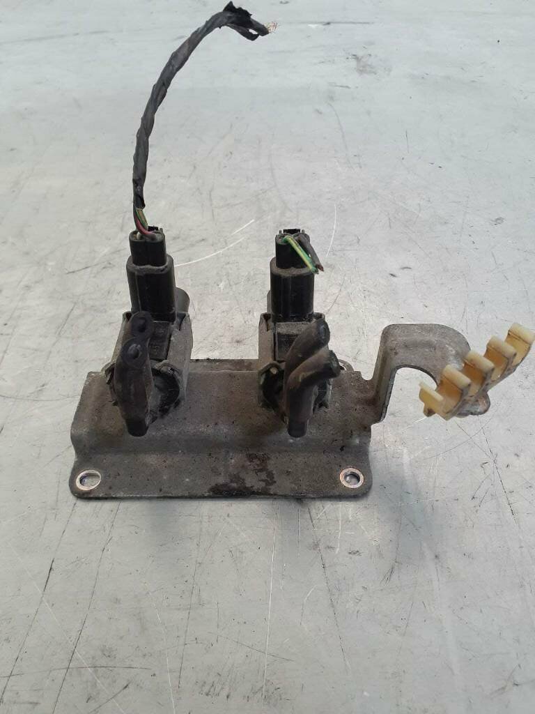 Электромагнитный клапан Ford C-Max 2006 4M5G9A500