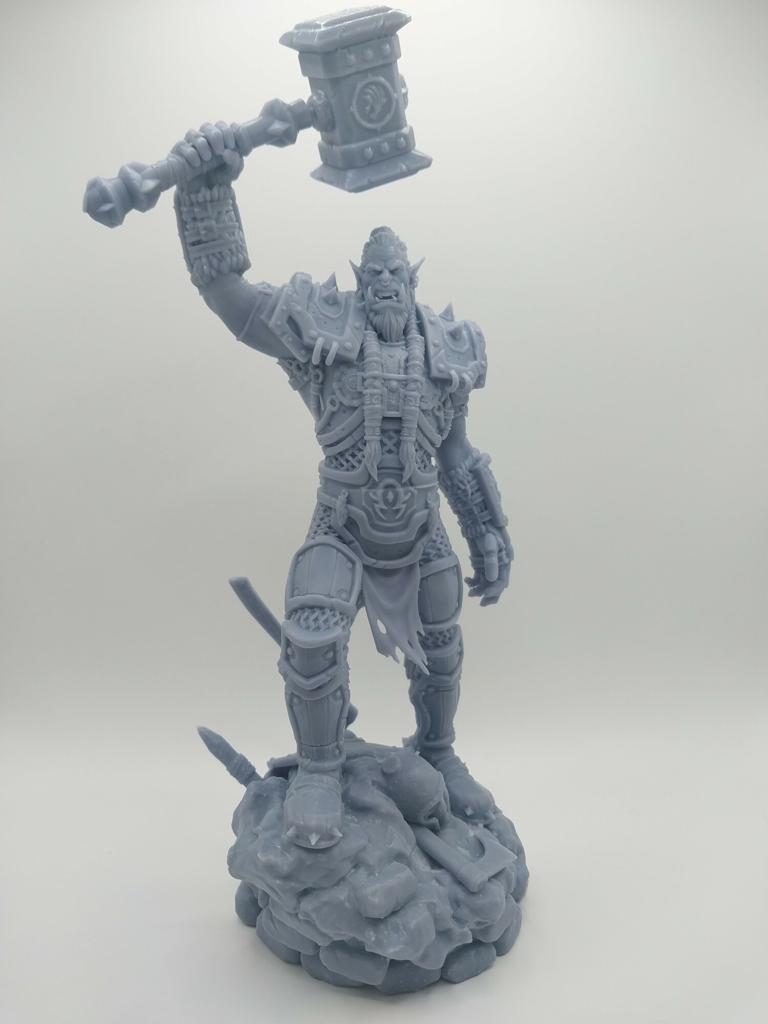 Тралл фигурка под раскраску Thrall World of Warcraft