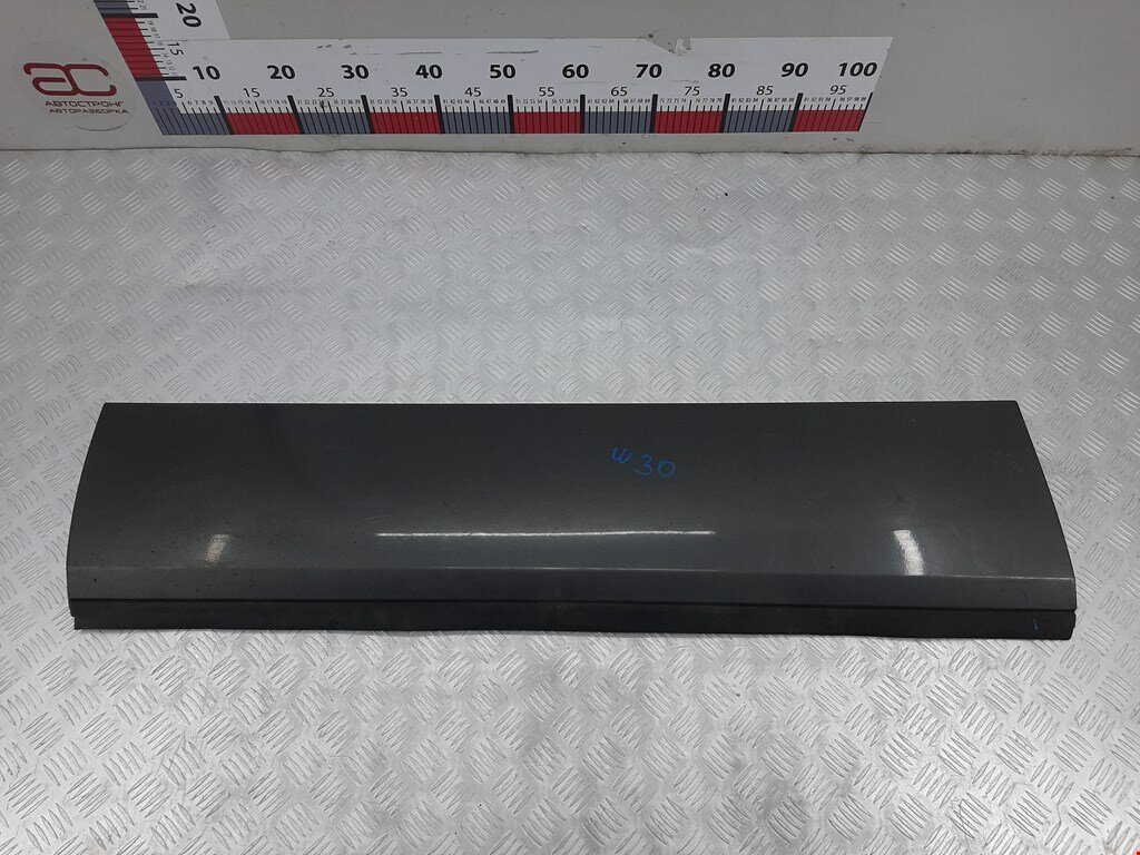 Накладка (молдинг) двери передней правой Land Rover Range Rover 3 8263895 арт. 1682463