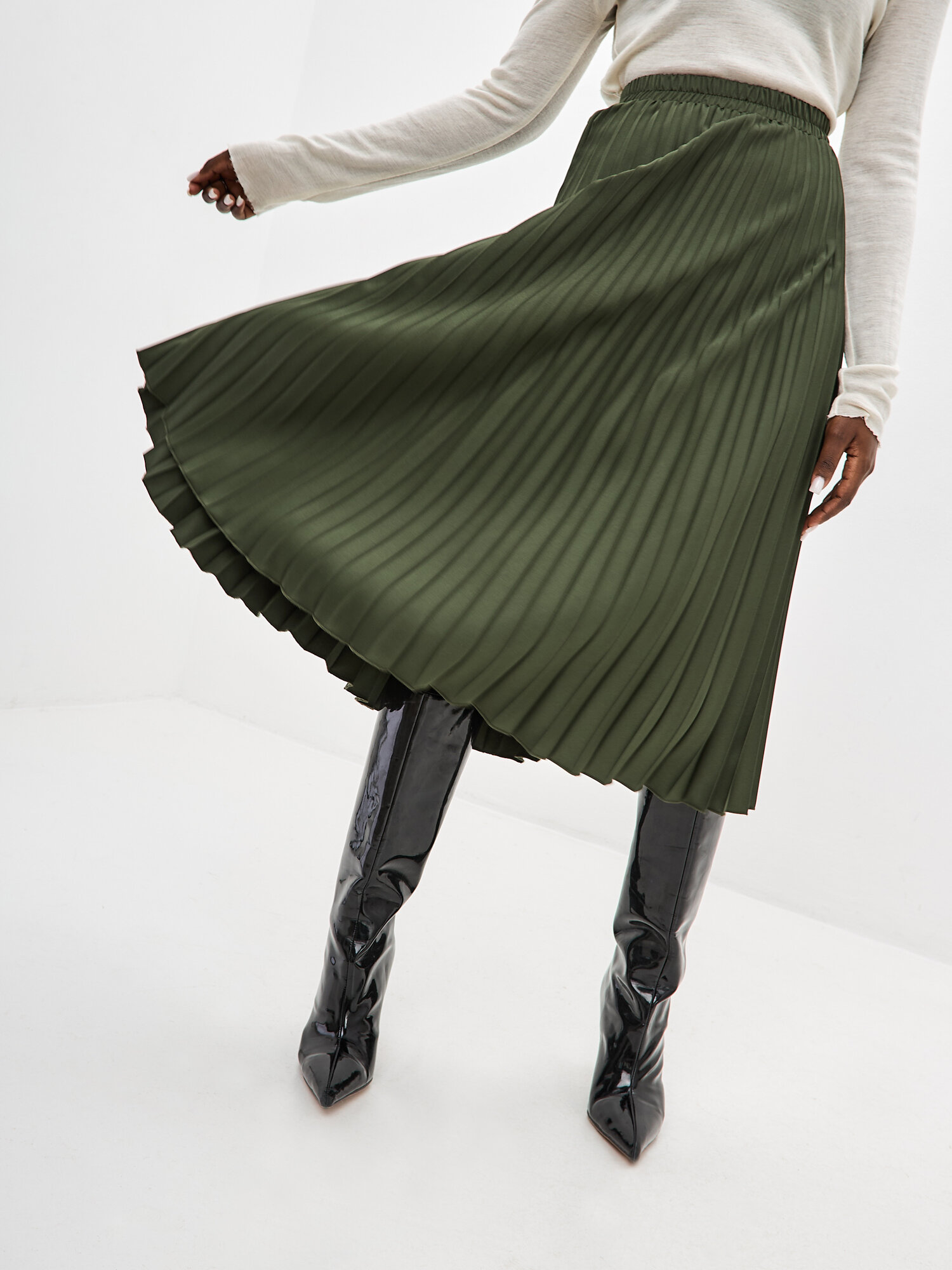 Юбка миди плиссированная хаки темная