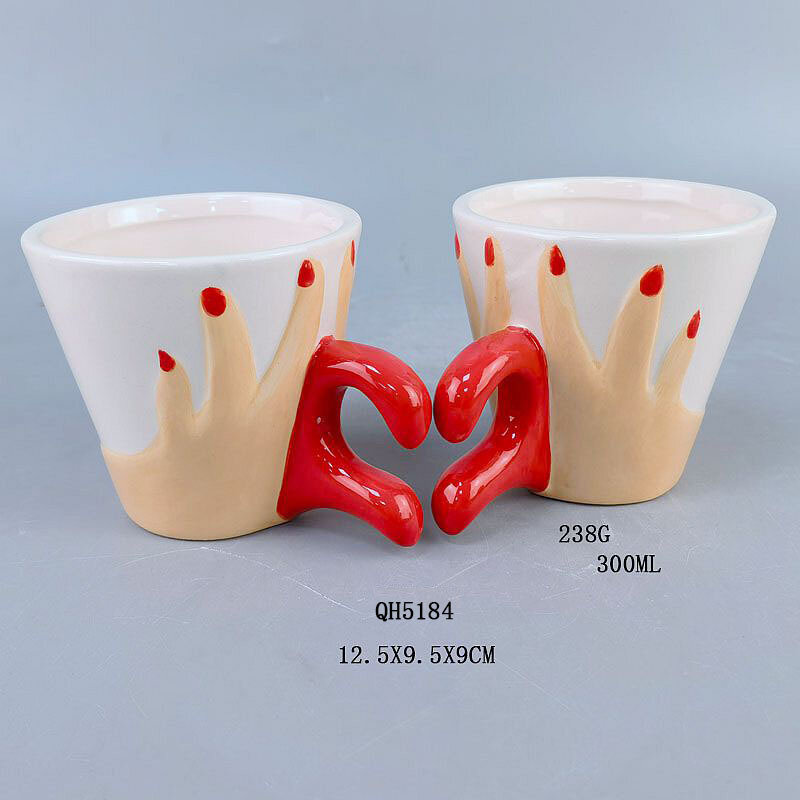 Кружка с ручкой в форме сердца, меняющая цвет, керамическая кружка с термотрансферной печатью, кружка, меняющая цвет, кружка для горячей воды, меняющая цвет, черно-белая кофейная кружка.