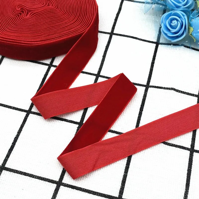Красная бархатная лента 6 мм, 5 ярдов