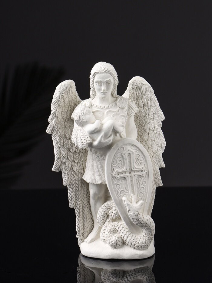 Фигура "Архангел Михаил" 14х9х4 см, натуральный гипс