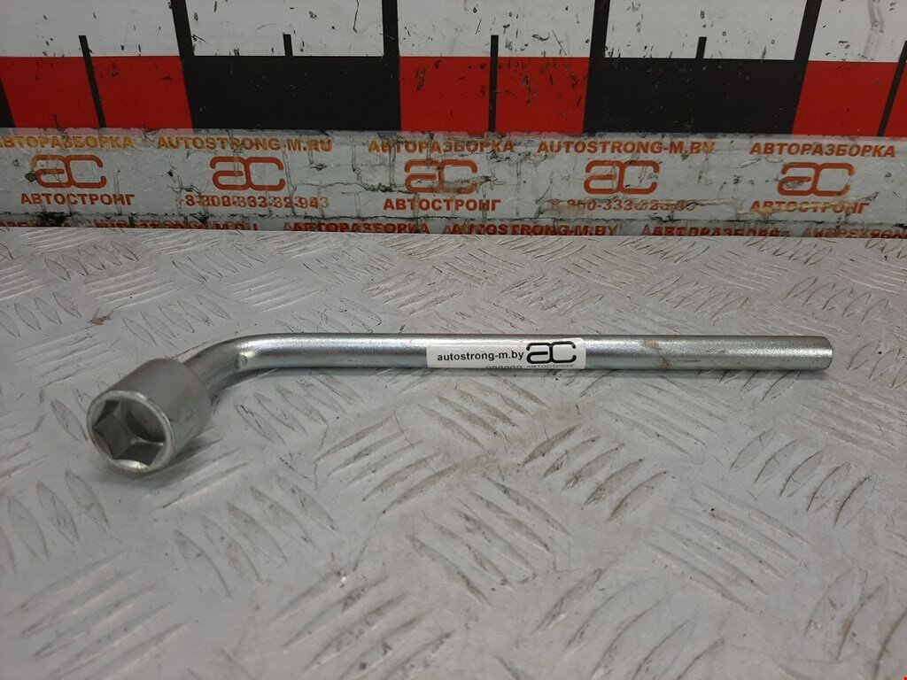 Ключ баллонный Subaru Outback 4 (BR) 97017AJ000 арт. 988869