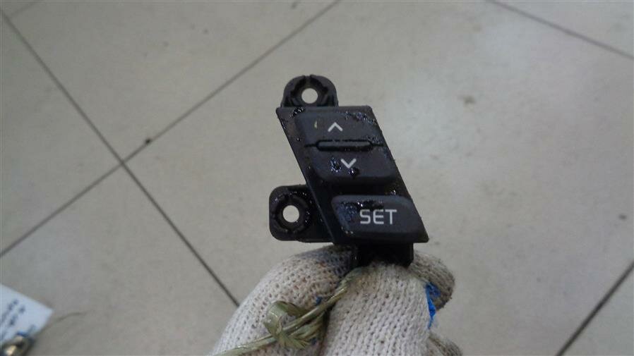 Кнопка многофункциональная от Kia Ceed 2012-2018