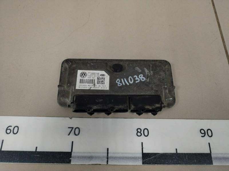 Блок управления двигателем Volkswagen Polo Sed RUS 2011 кат.номер: 03C906014B