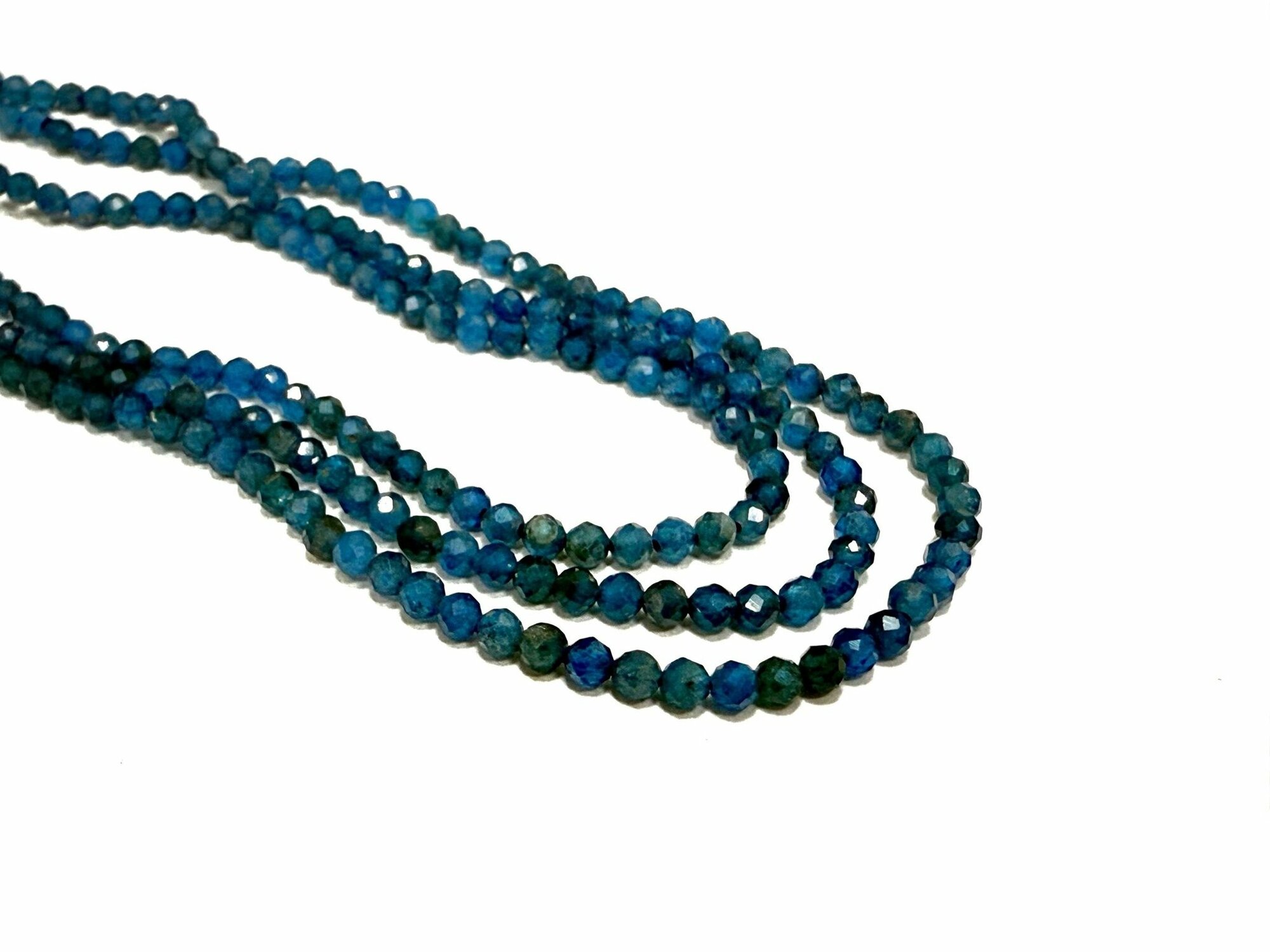 Бусины апатит A+ граненый 2,3 мм (нить 19 см), Suntrim