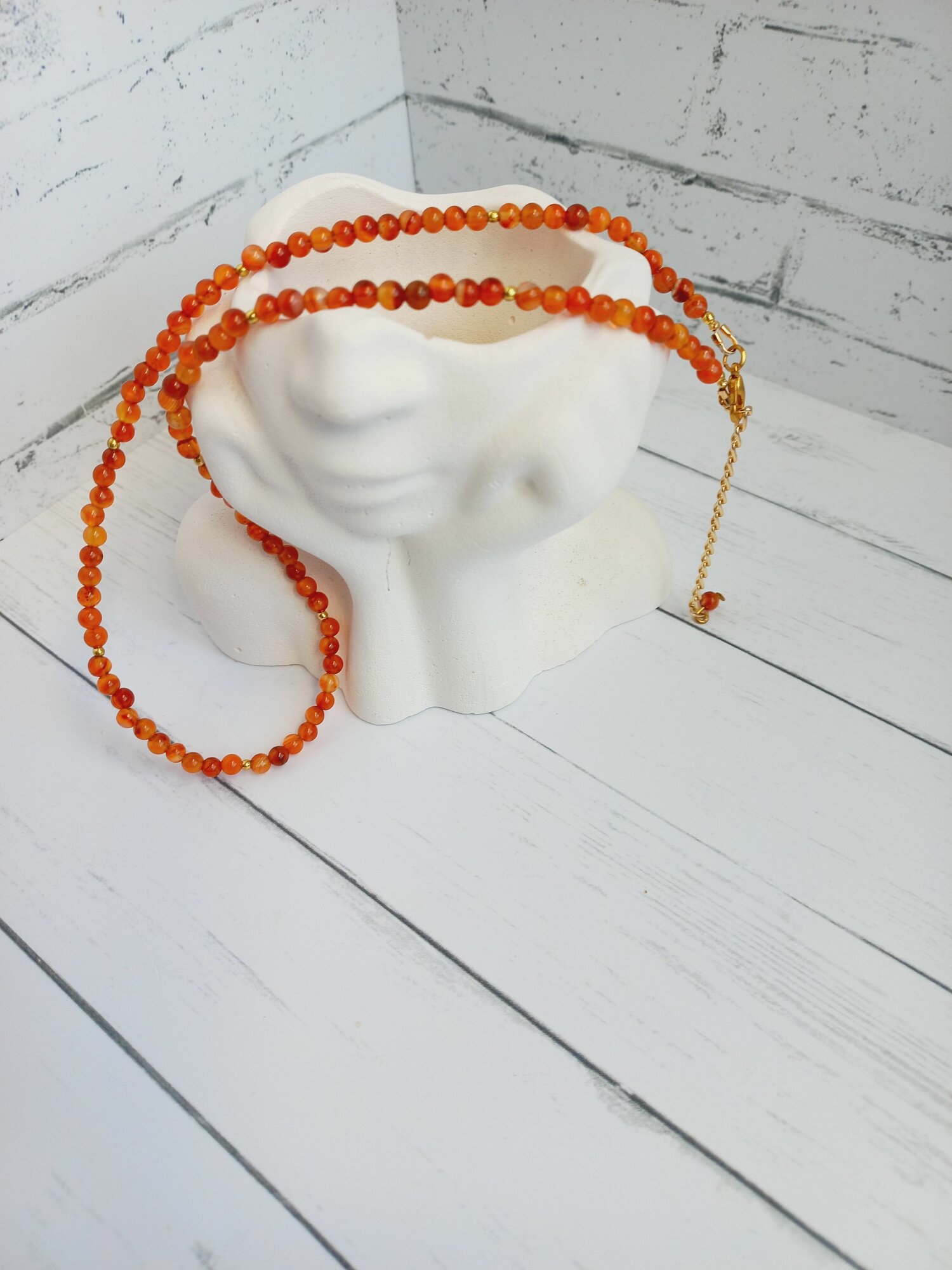 Бусы, сердолик