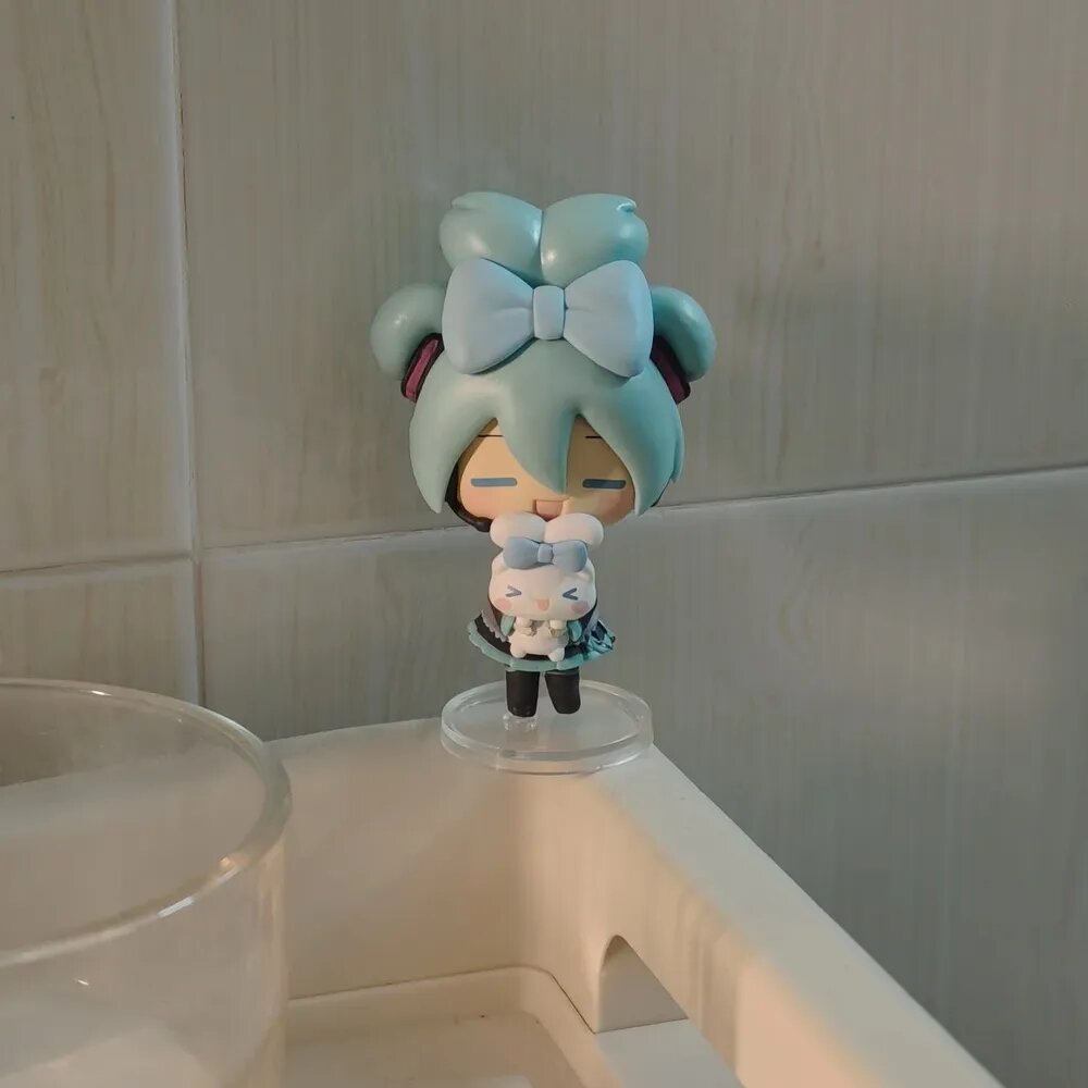 Фигурка Hatsune Miku x Cinnamoroll, коллекционная ПВХ фигурка Мику Хацунэ для девочек и фанатов аниме, размер 10*10*20 — фото 1