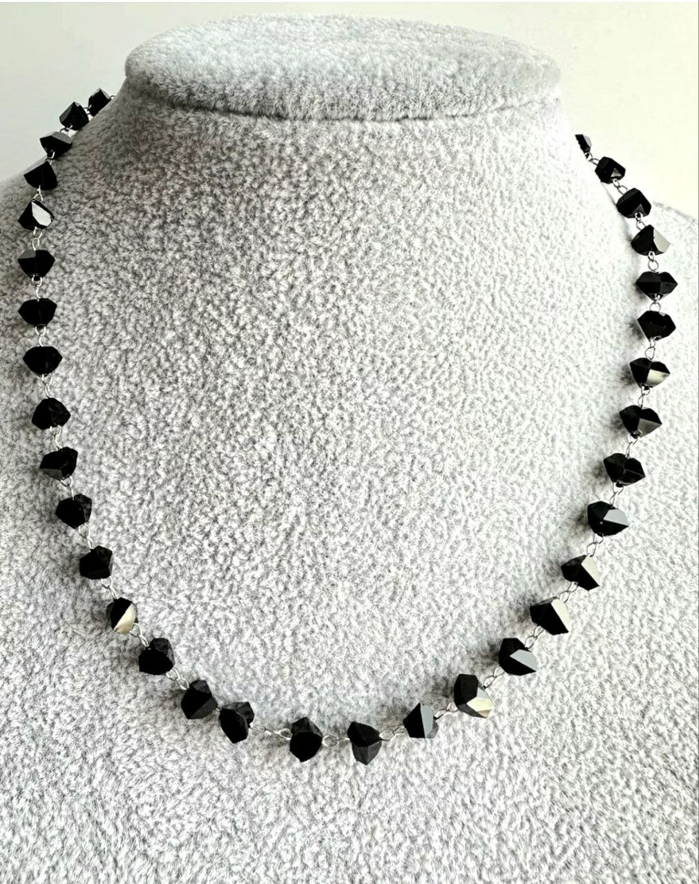 Колье, жемчуг имитация, горный хрусталь, бисер, шпинель