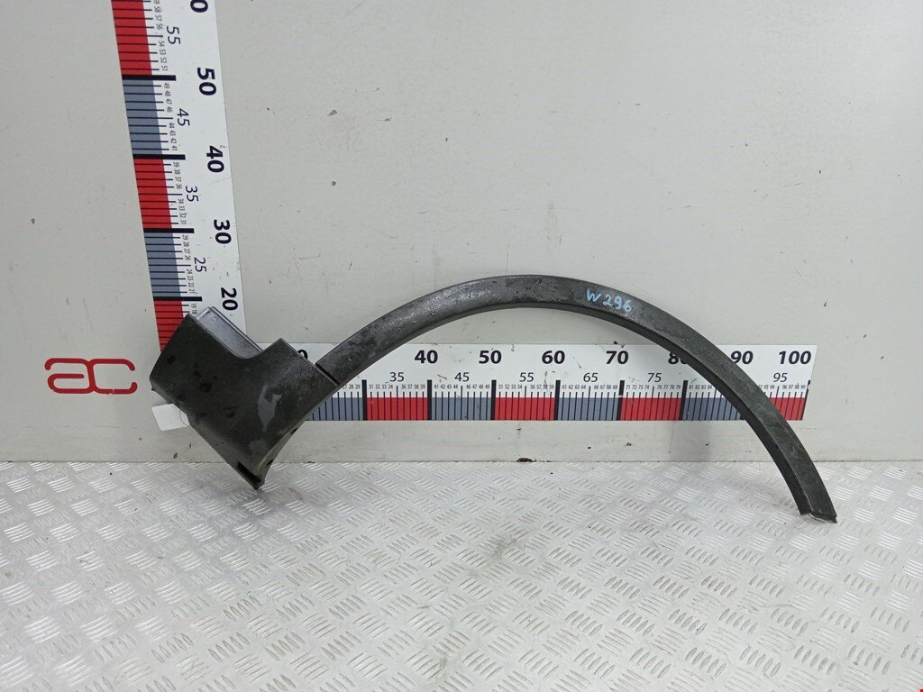 Накладка (молдинг) крыла переднего правого Ford Kuga 1 8V41S16D238A арт. 1851020