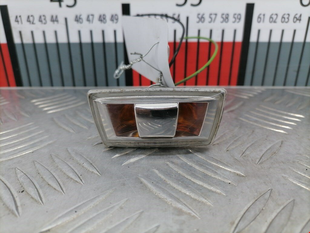 Повторитель указателя поворота правый Opel Corsa D 1713423 арт. 2065631