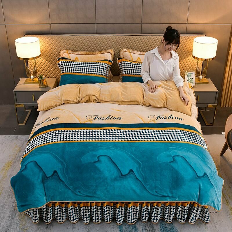 Комплект кровати из четырех предметов 2-х спальное 200х230 см, зимнее