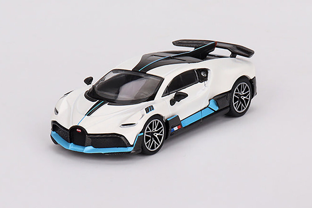 Модель коллекционная MINI GT Bugatti divo 2023 white (длина модели 6-10 см)