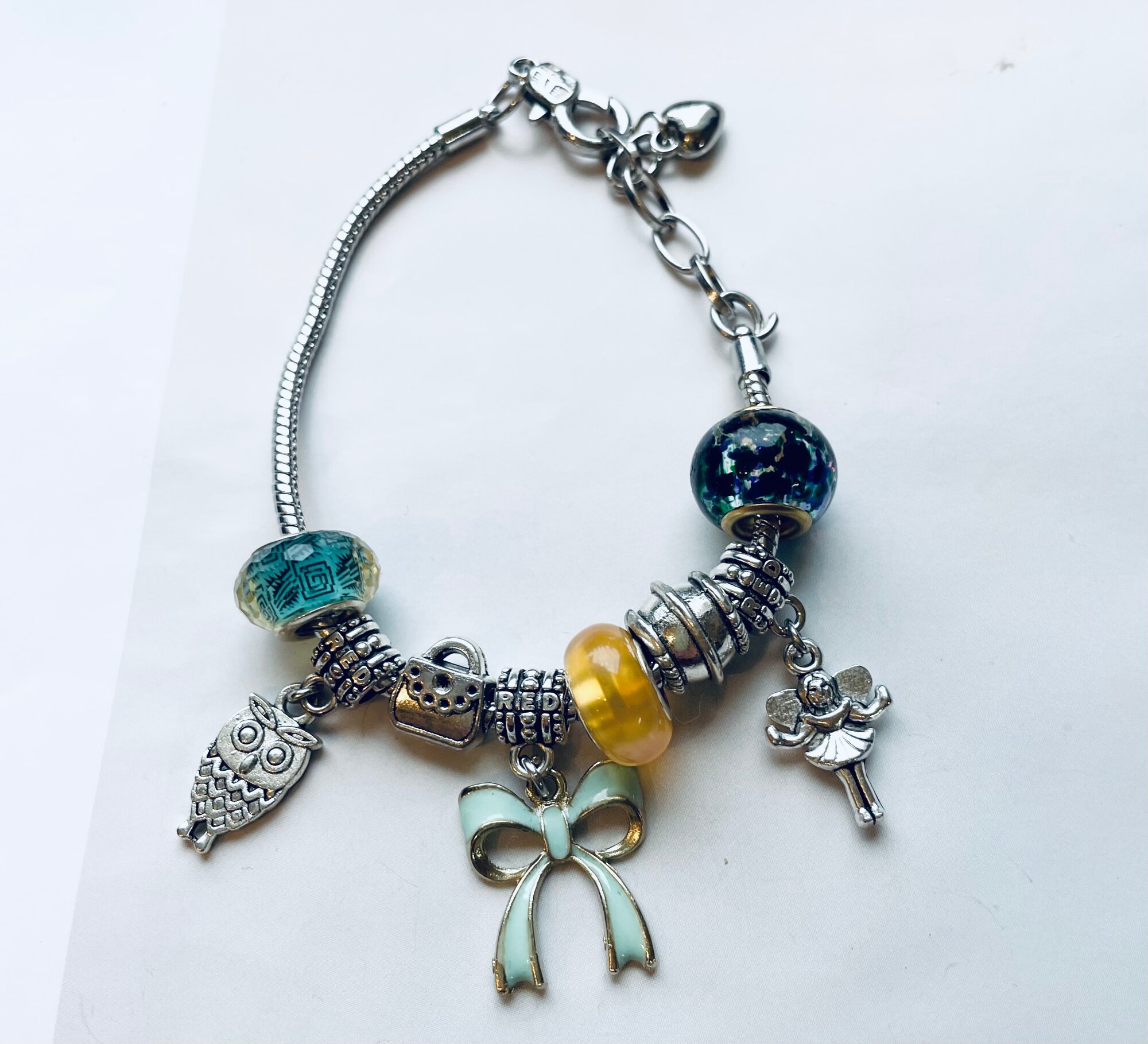 Жесткий браслет