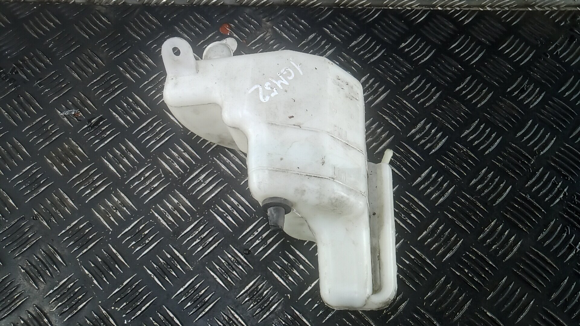 Бачок расширительный MITSUBISHI ASX 1, Номер MN156097, MR597536