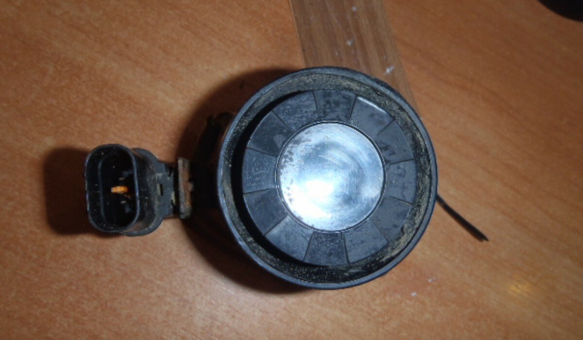 Сигнал звуковой Santa Fe (SM)/ Santa Fe Classic Hyundai 030213R27C