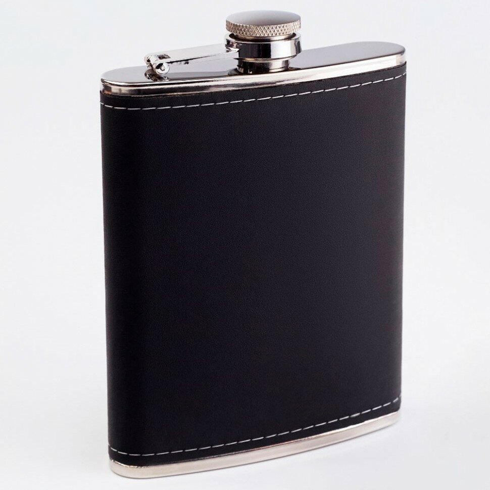 Фляжка в оплётке из гладкой искусственной кожи (240 мл)