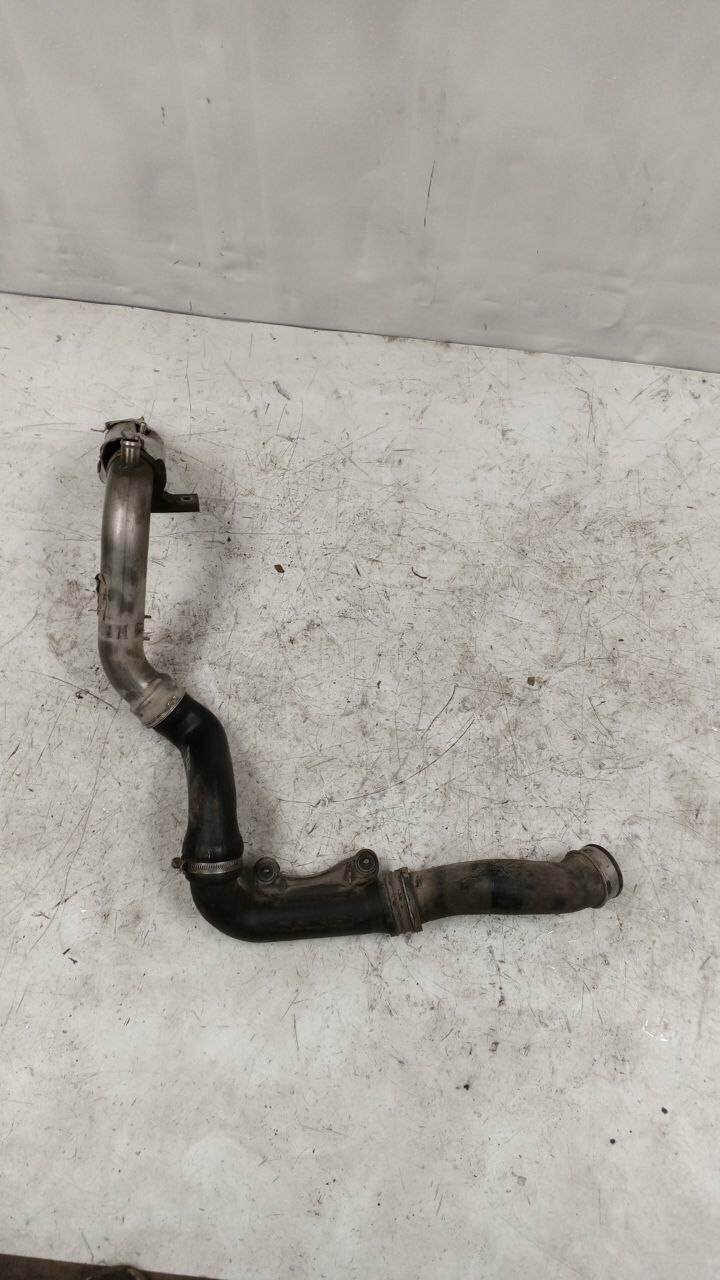 Патрубок интеркулера Volkswagen Touran 1 (2003 - 2006) ZSB1TD165762B