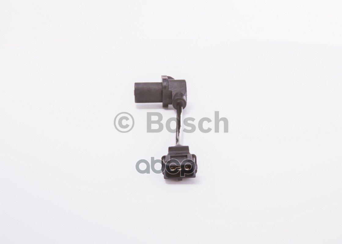 Датчик ! положения коленвала с кабелем Iveco Stralis/Trakker/Eurocargo Bosch арт. 0261210126