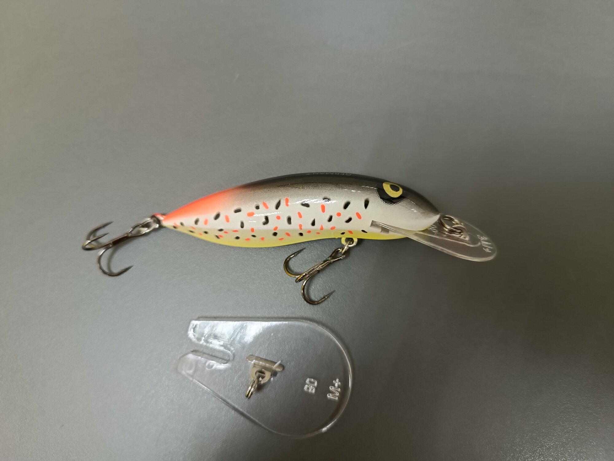 Воблеры German Aggressor 85, цвет С242, 85 мм, 12 гр, плавающий, 4 м