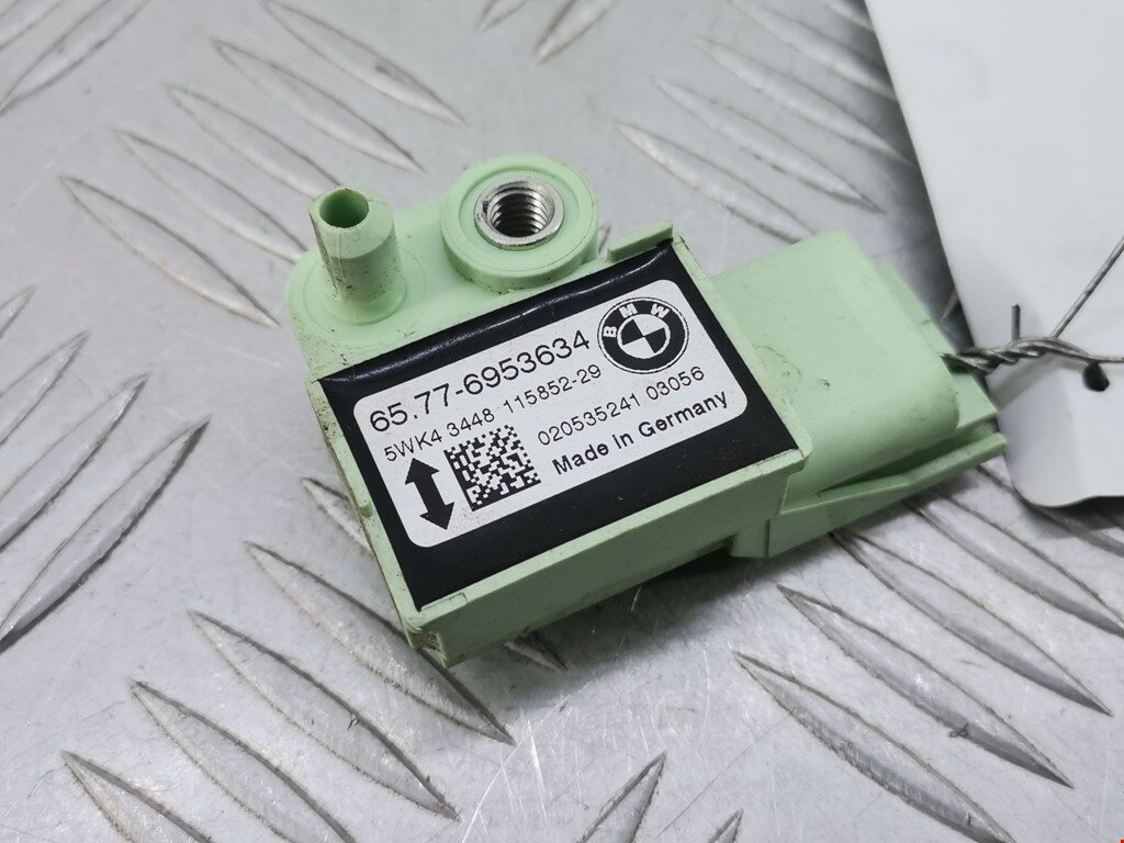 Датчик удара BMW X3 (E83) 65779118167 арт. 2183822