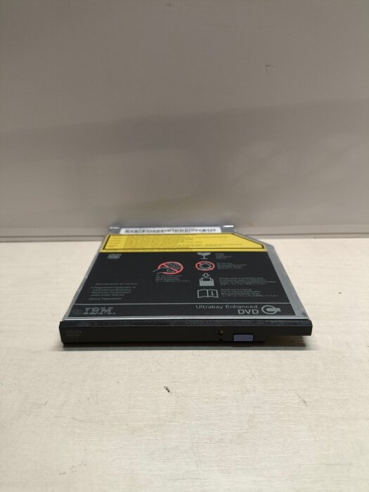 Читающий привод Panasonic DVD/CD ROM SR-8178-D IDE черный