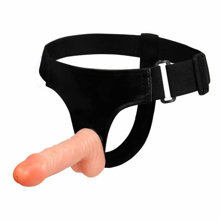 Поясной фаллос на черных трусиках, цвет телесный