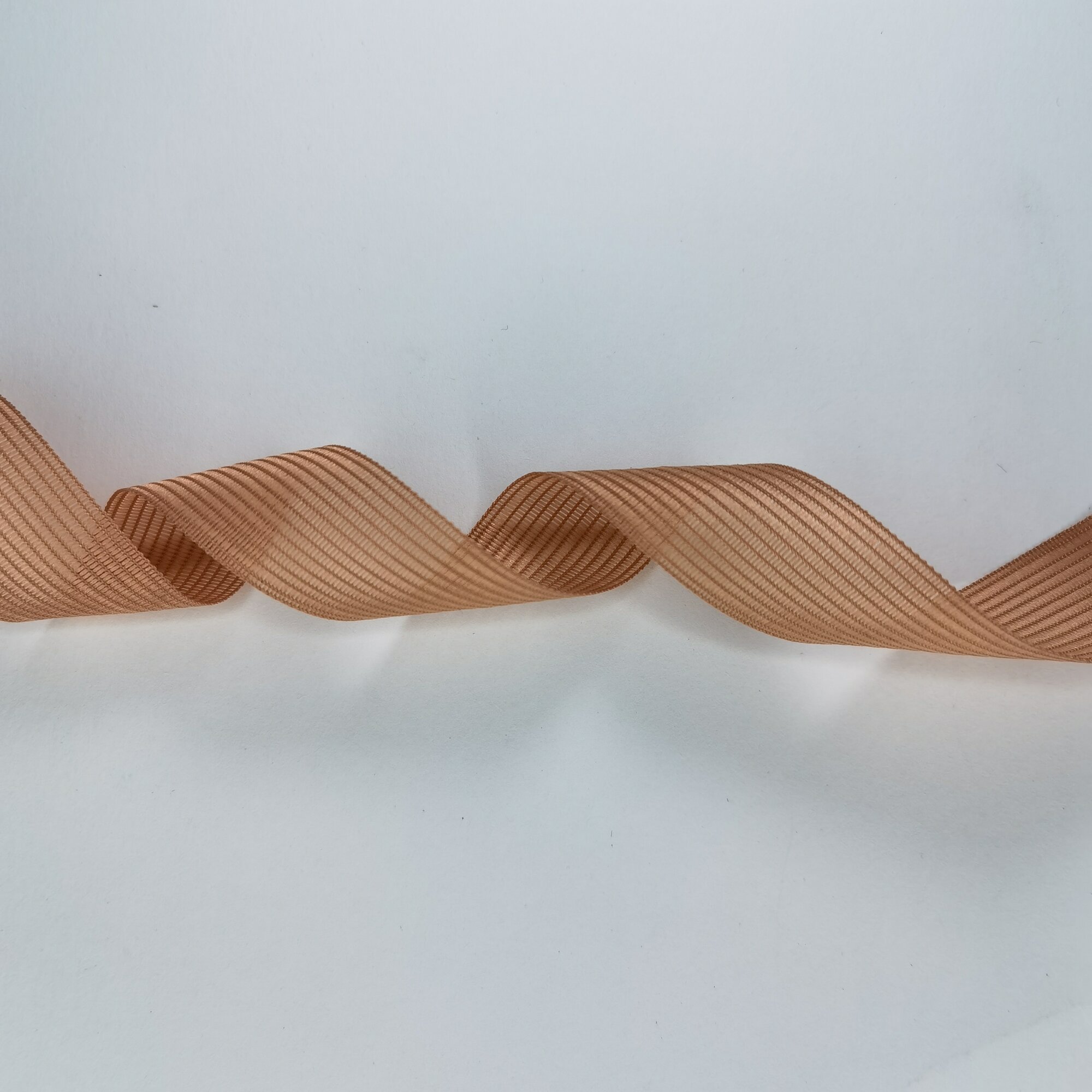 Бейка окантовочная бежевая, ширина 22мм, длина 10м/ Тесьма/Лента окантовочная для обработки и отделки бортовых срезов