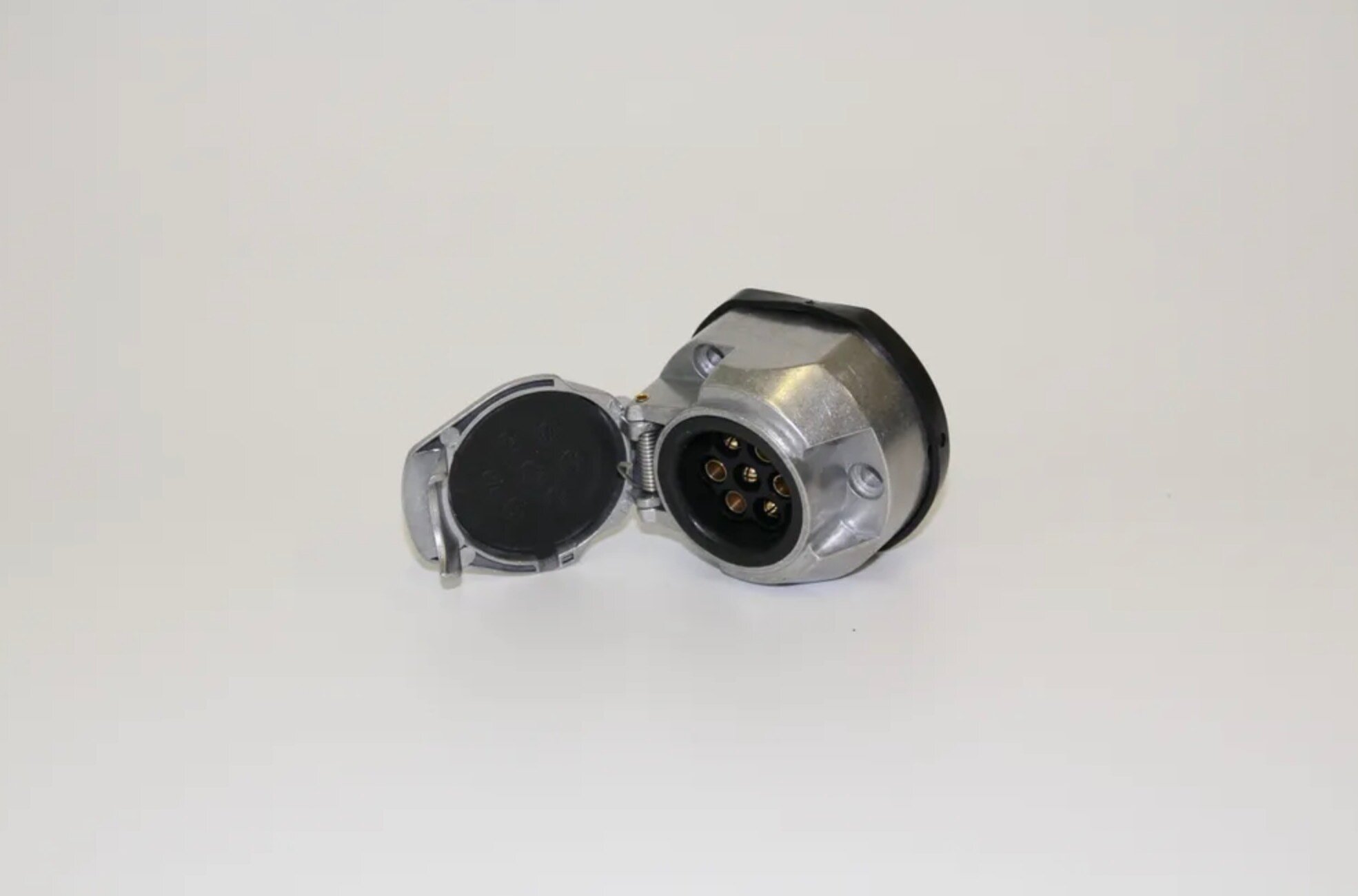 Металлическая розетка для фаркопа, 7-контактная, с резиновым пыльником