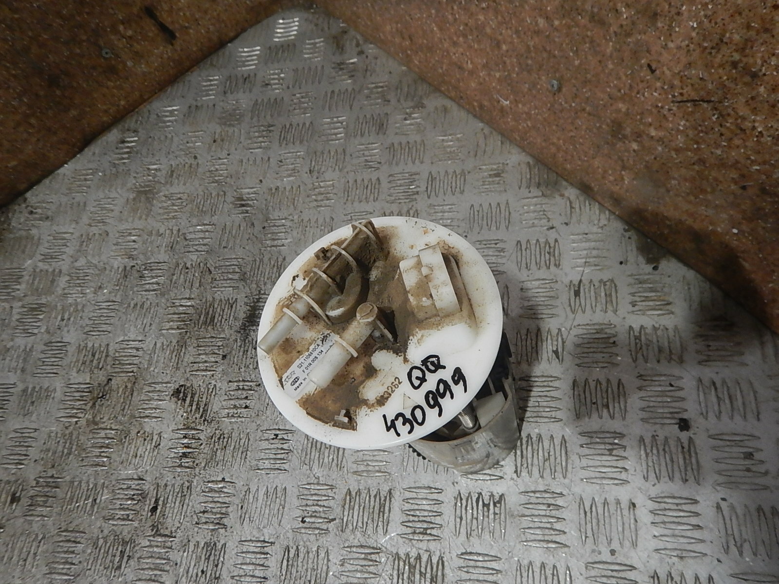 Б/У Насос топливный электрический, Chery (Чери)-QQ6 (S21) (07-10) Chery QQ6 (S21) (07-10) Без видимых повреждений. 43099...