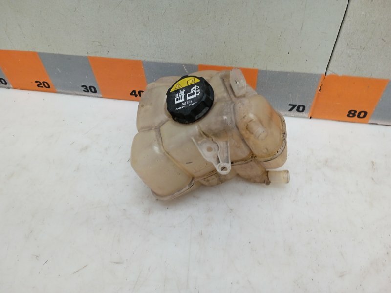 Б/У Вольво XC90 , левый руль Бачок расширительный Volvo XC90 2016 LA4 275217 VOLVO арт. 31338291