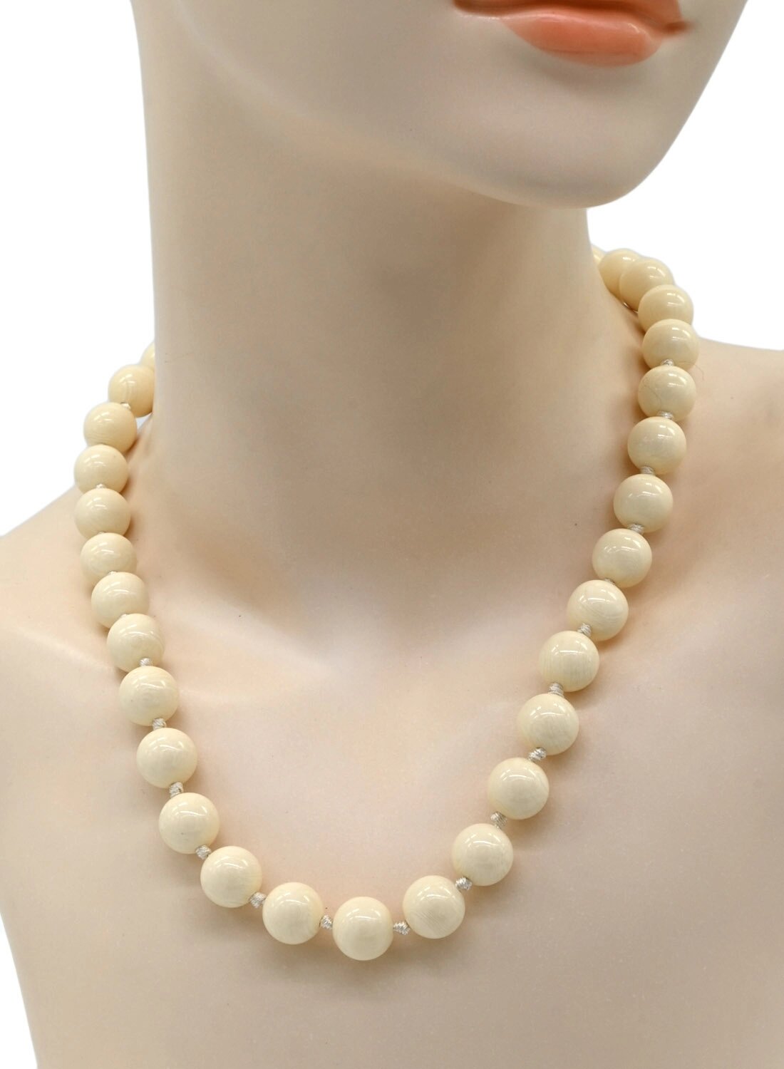 Бусы, янтарь