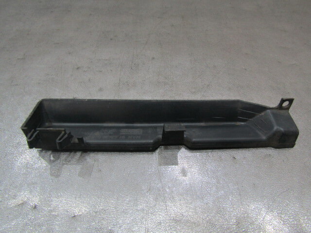 Накладка стойки лобового стекла правая MAN TGS, TGA, TGM, TGL