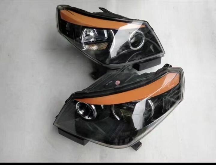 Фара автомобильная